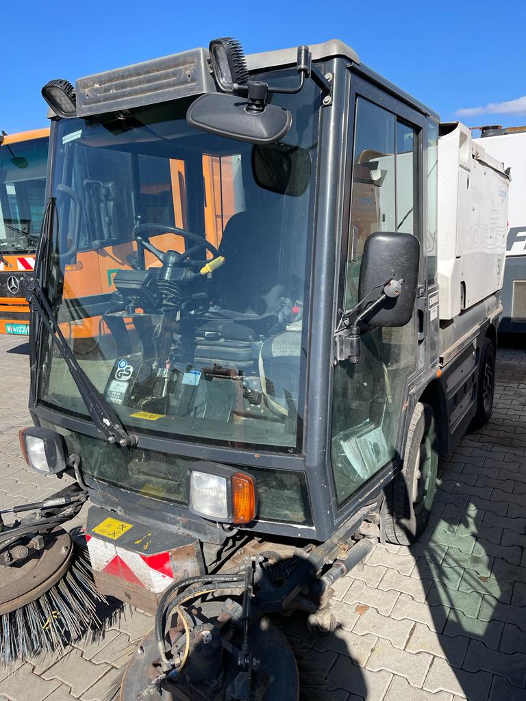 Măturătoare SCHMIDT COMPACT SWINGO 200 - PKDGrup.ro